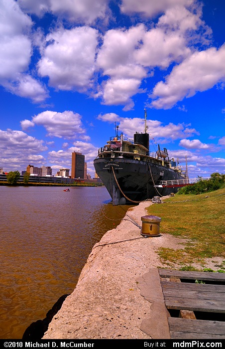 Maumee River Picture 014 - September 5, 2010 from Toledo, Ohio - mdmPix.com